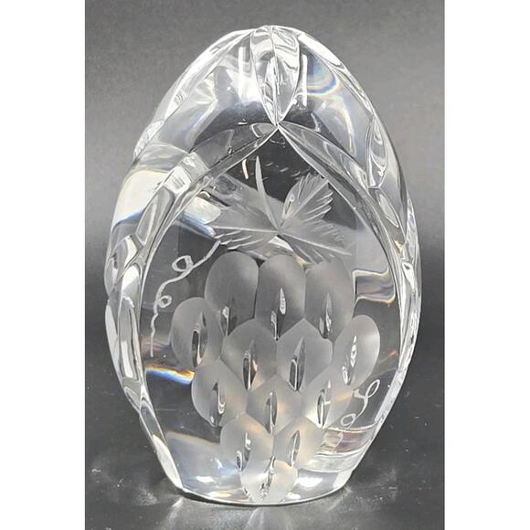 Art | Sullivans 24 Lead Crystal Egg Paperweight Hand Made Etched Grape ...